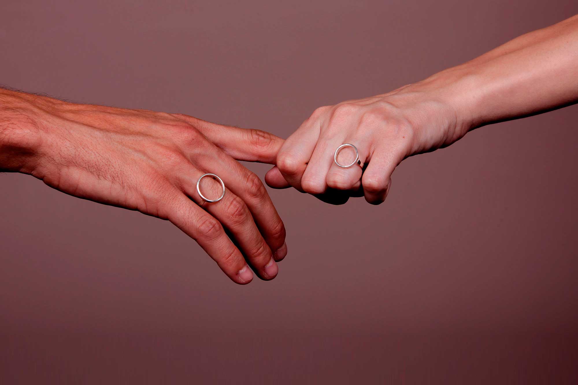 María Torné - Diseño de joyas de porcelana, bisutería artesanal y cursos.