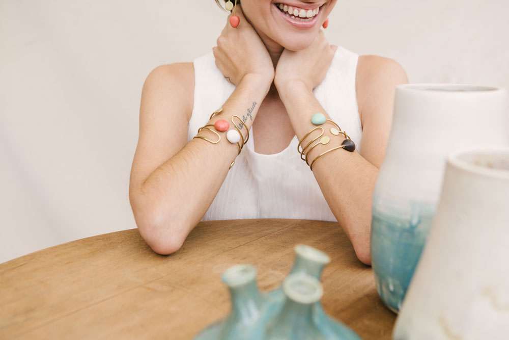 María Torné - Diseño de joyas de porcelana, bisutería artesanal y cursos.